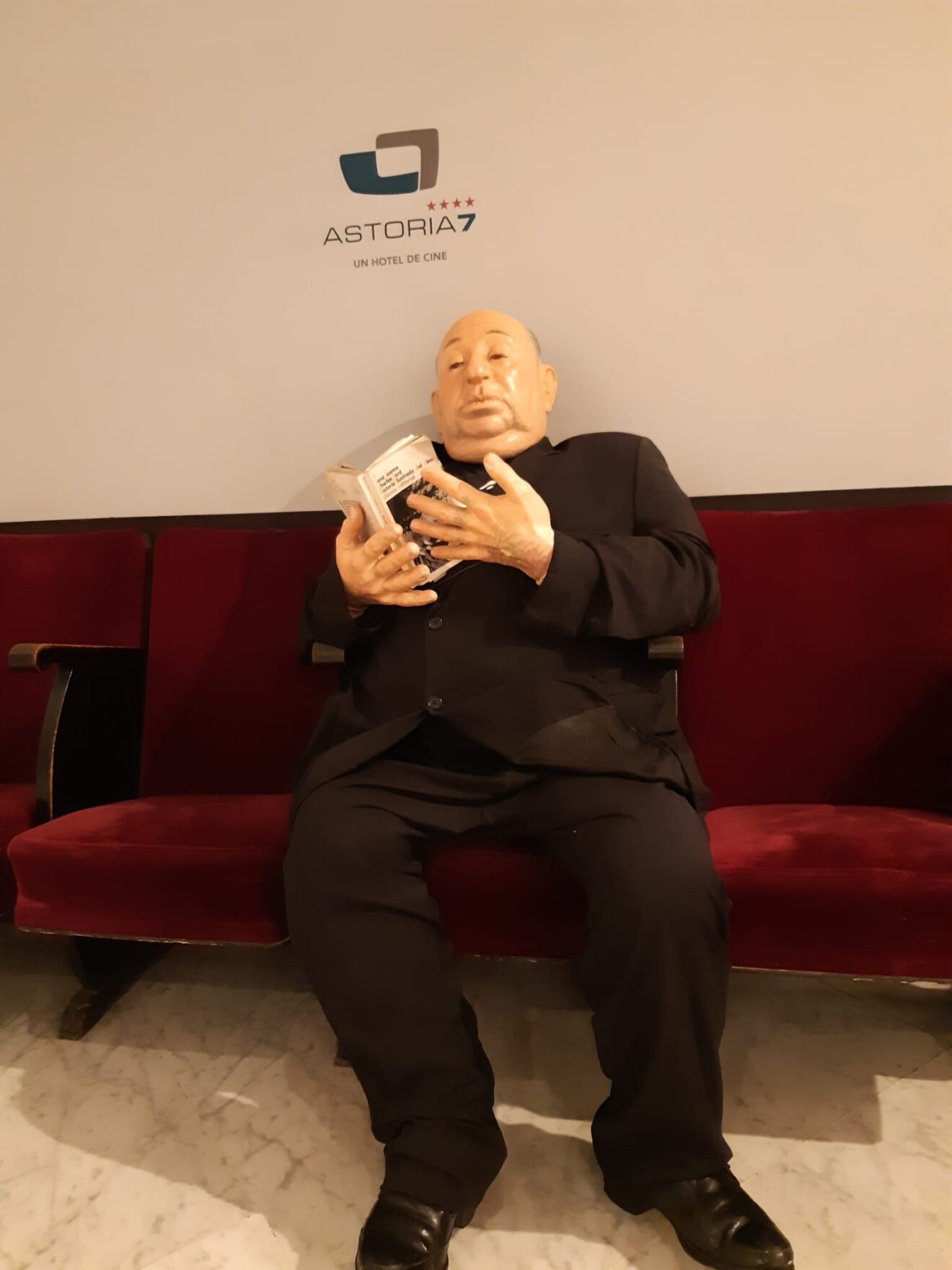 Tras el legado de Tito Saavedra en Donostia