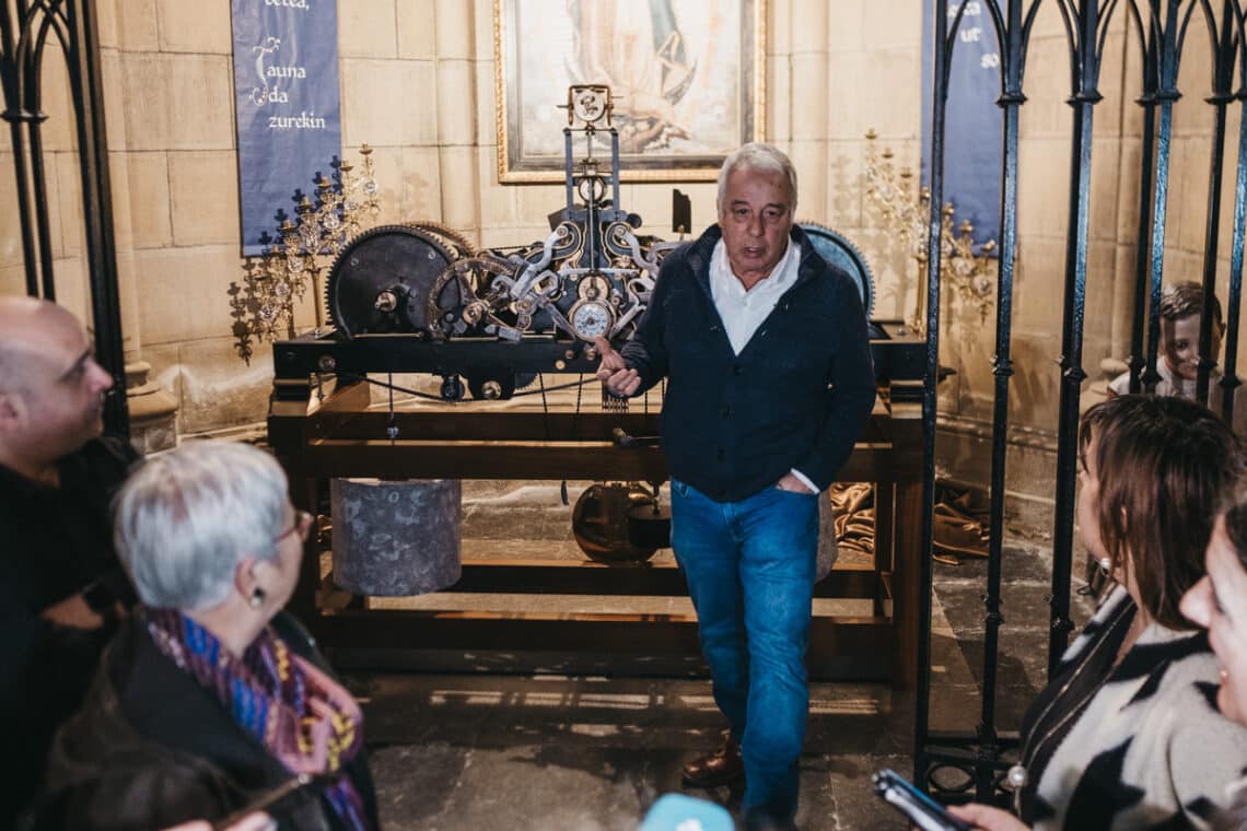 (Fotos) Xabier Álvarez Yeregui restaura el reloj que su bisabuelo ...