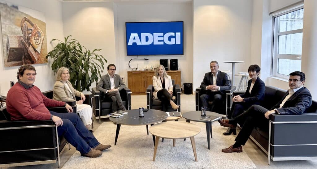 EH Bildu coincide con Adegi en la necesidad de un "pacto de país" por ...